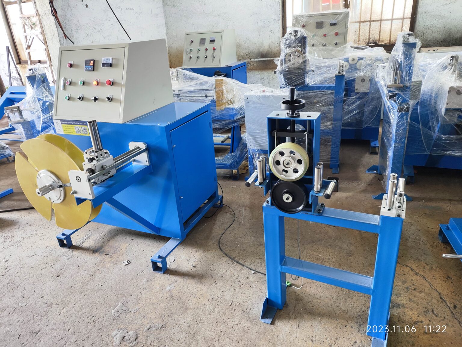 Semi-automatic cable reeling and coiling machines - QiPang